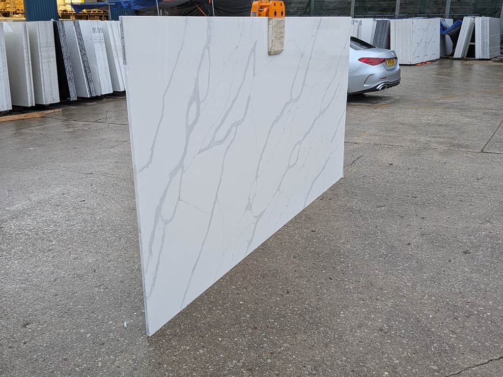 Calacatta Verona Quartz - Noble Stone